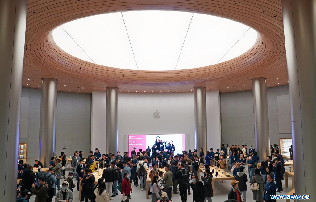 Apple inaugure son plus grand magasin de détail sur la partie ...