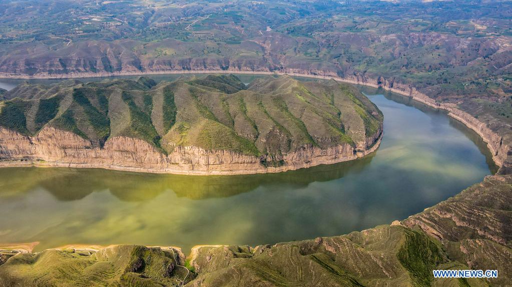 Chine : paysage d'un canyon sur le fleuve Jaune_French.news.cn